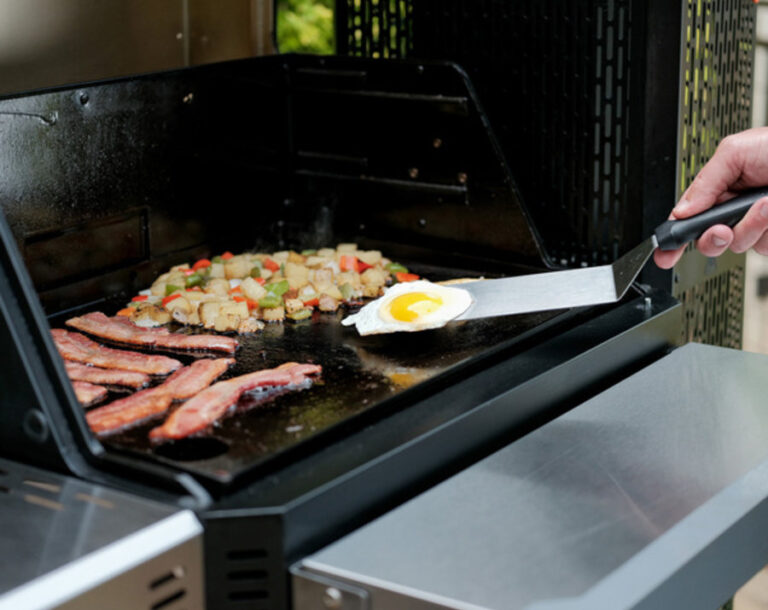 Review Masterbuilt Gravity Series 800 - Cookers & Grills